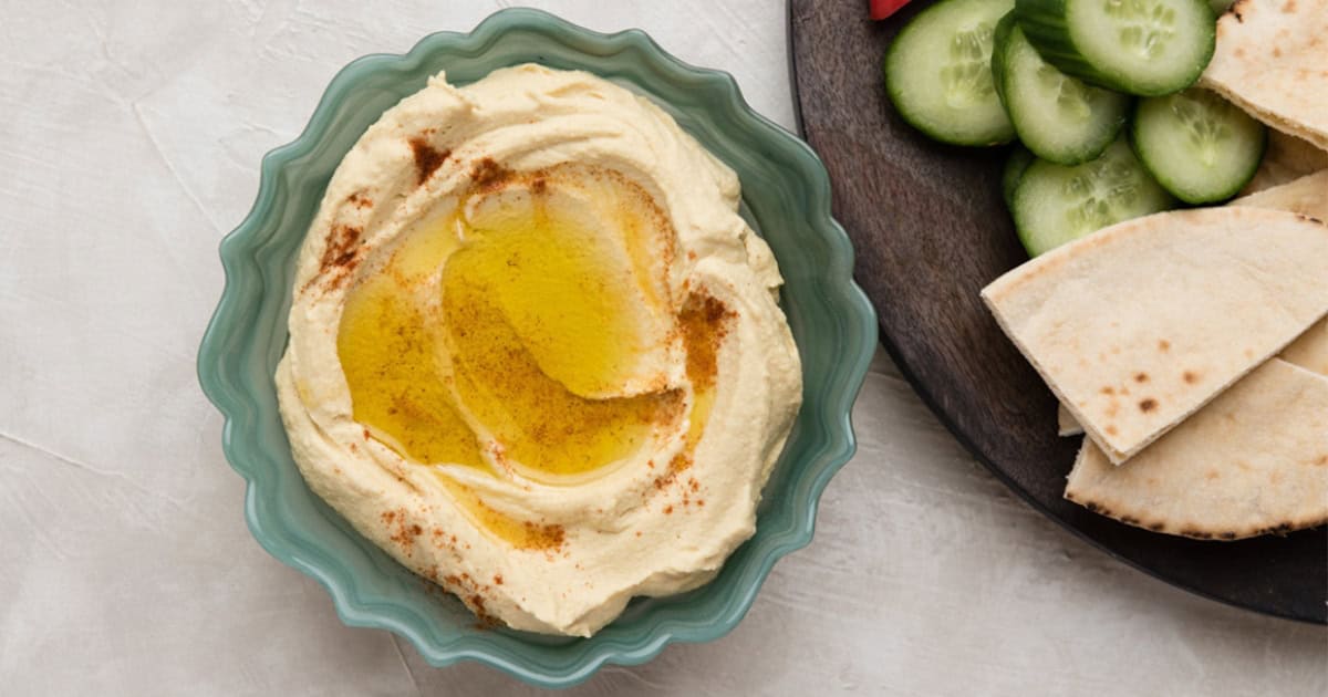 Easy Classic Hummus | Poppy Trail Table
